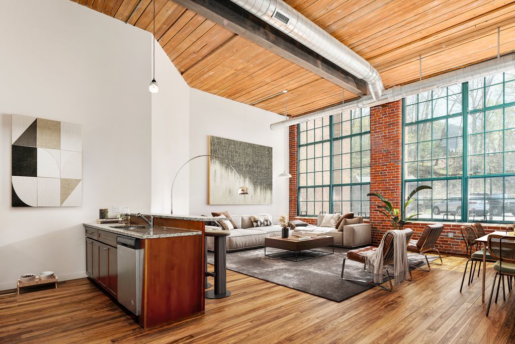 1 Pleasant St #5192964, Westford, MA 01886 - See Est. Value, Schools & More