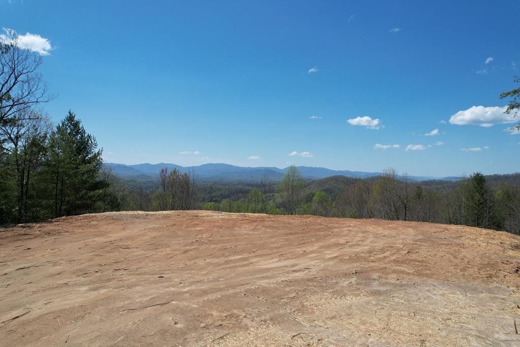 200 Old Turkey Trl, Franklin, NC 28734 | MLS# 26036367 | Trulia