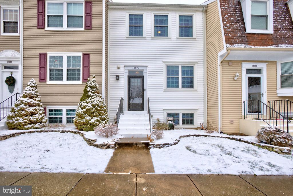 13676 Wildflower Ln, Clifton, VA 20124 - See Est. Value, Schools & More