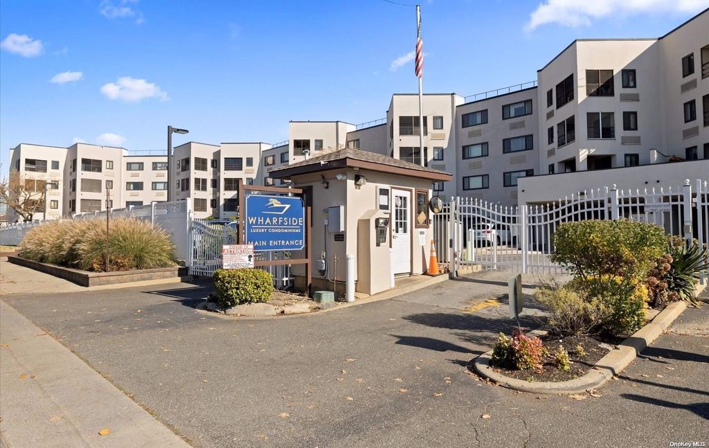 725 Miller Avenue #201, Freeport, NY 11520 - See Est. Value, Schools & More