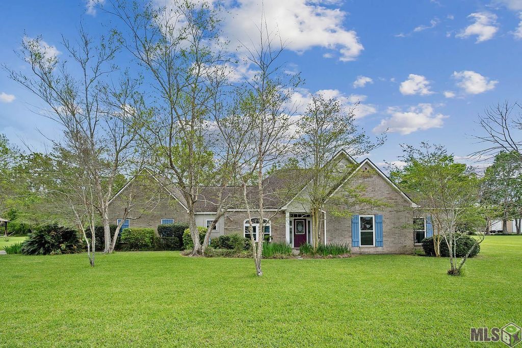 17150 Meadow View Dr, Prairieville, LA 70769 - See Est. Value, Schools ...