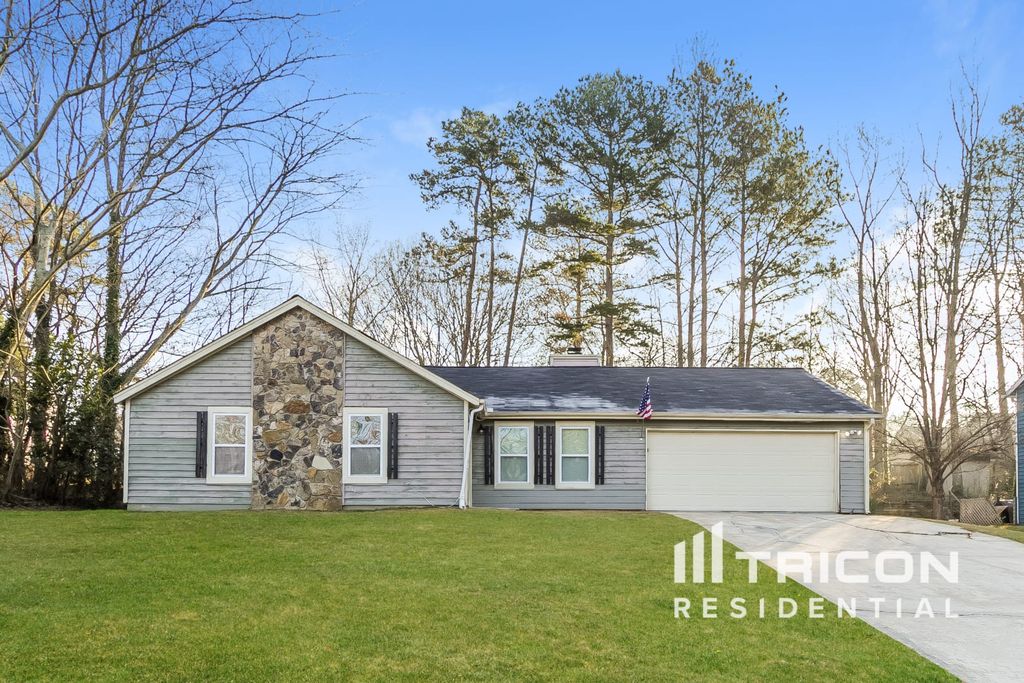 1027 Chapman Cir, Stone Mountain, GA 30088 - See Est. Value, Schools & More