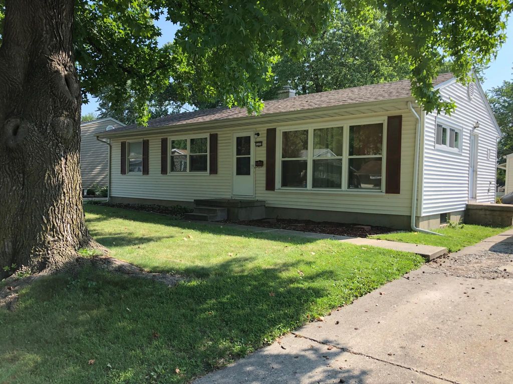 120 Wisconsin Dr, Decatur, IL 62526 - See Est. Value, Schools & More