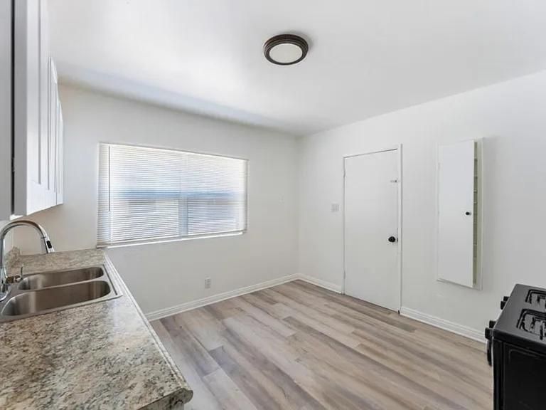 619 S Laurel Ave #D, Ontario, CA 91762 - See Est. Value, Schools & More