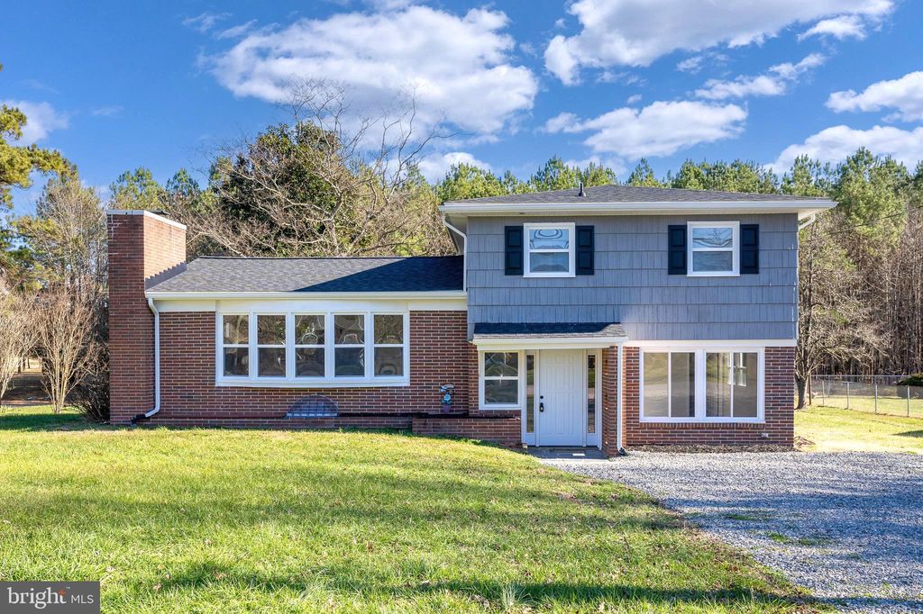 203 Morgan Ln, Warsaw, VA 22572 - See Est. Value, Schools & More