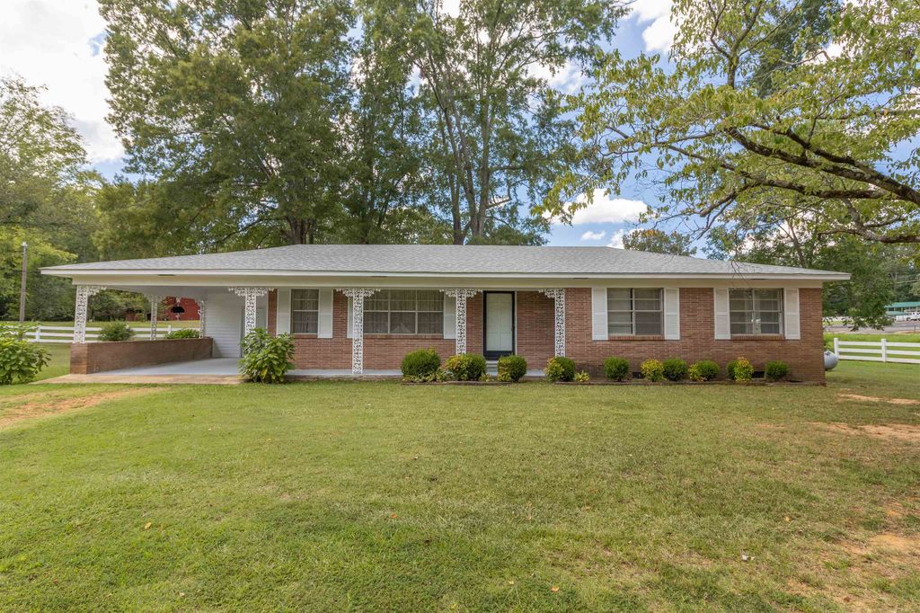 9459 Highway 22 Hwy S, Michie, TN 38357 - See Est. Value, Schools & More