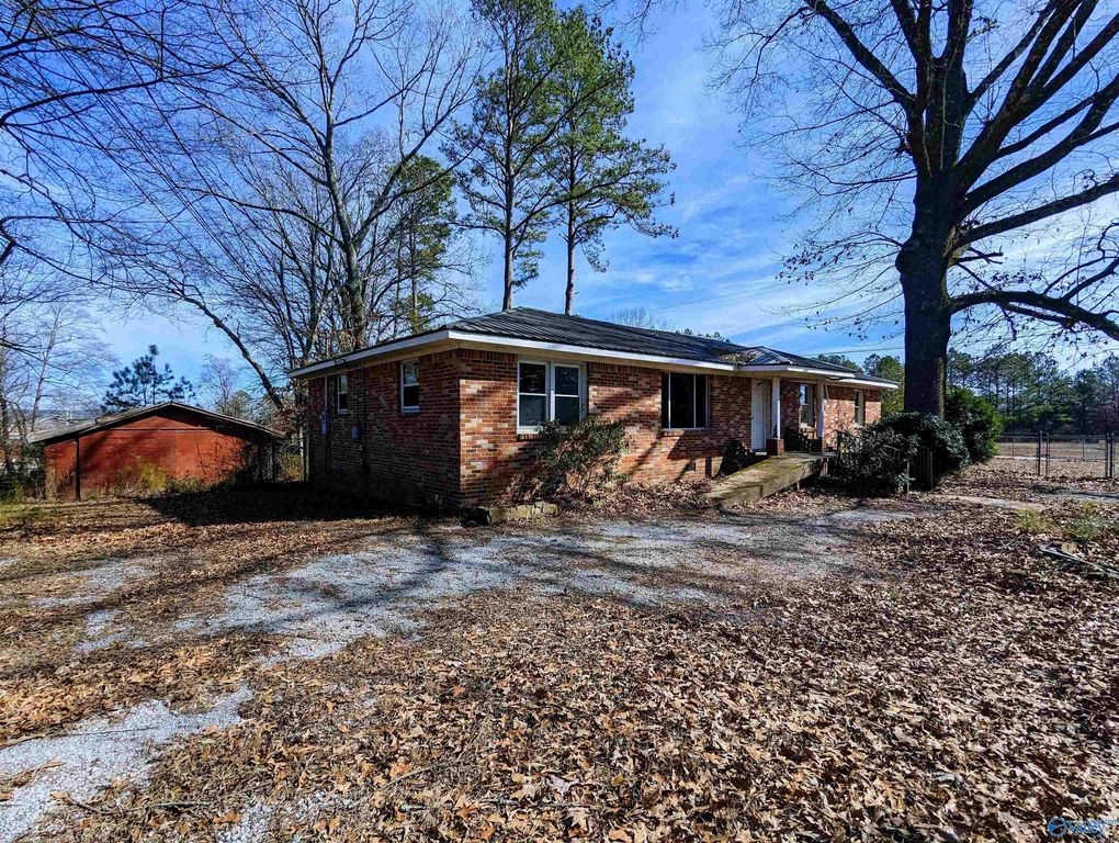 612 McKinney St, Gadsden, AL 35904 - See Est. Value, Schools & More