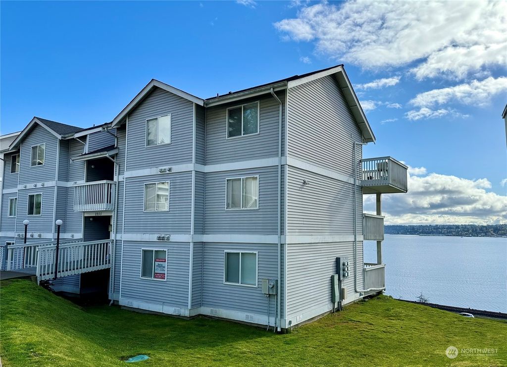 2255 Highview Lane W UNIT D102, Bremerton, WA 98312 | MLS# 2221256 | Trulia