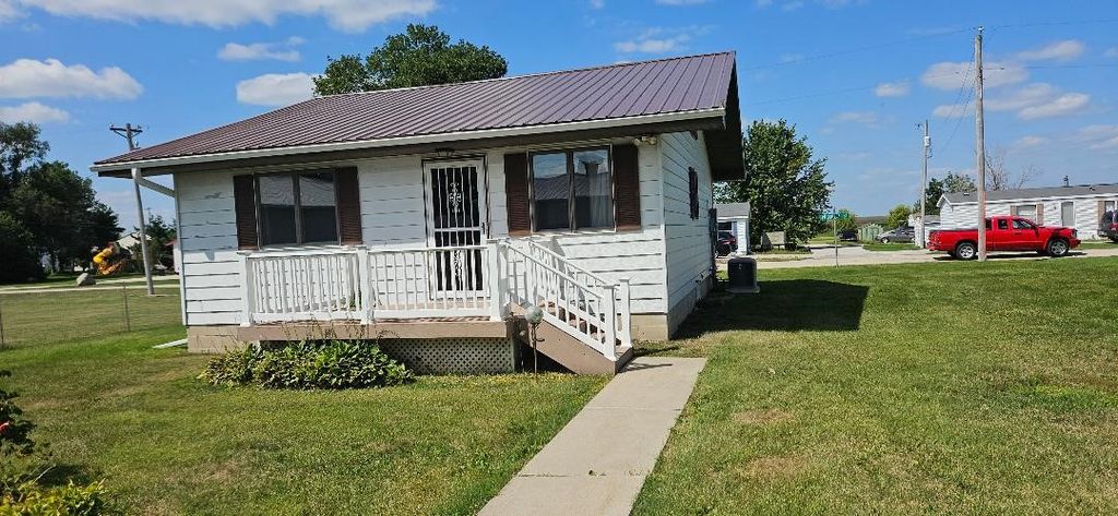 504 Prospect St NE, Blairstown, IA 52209 - See Est. Value, Schools & More