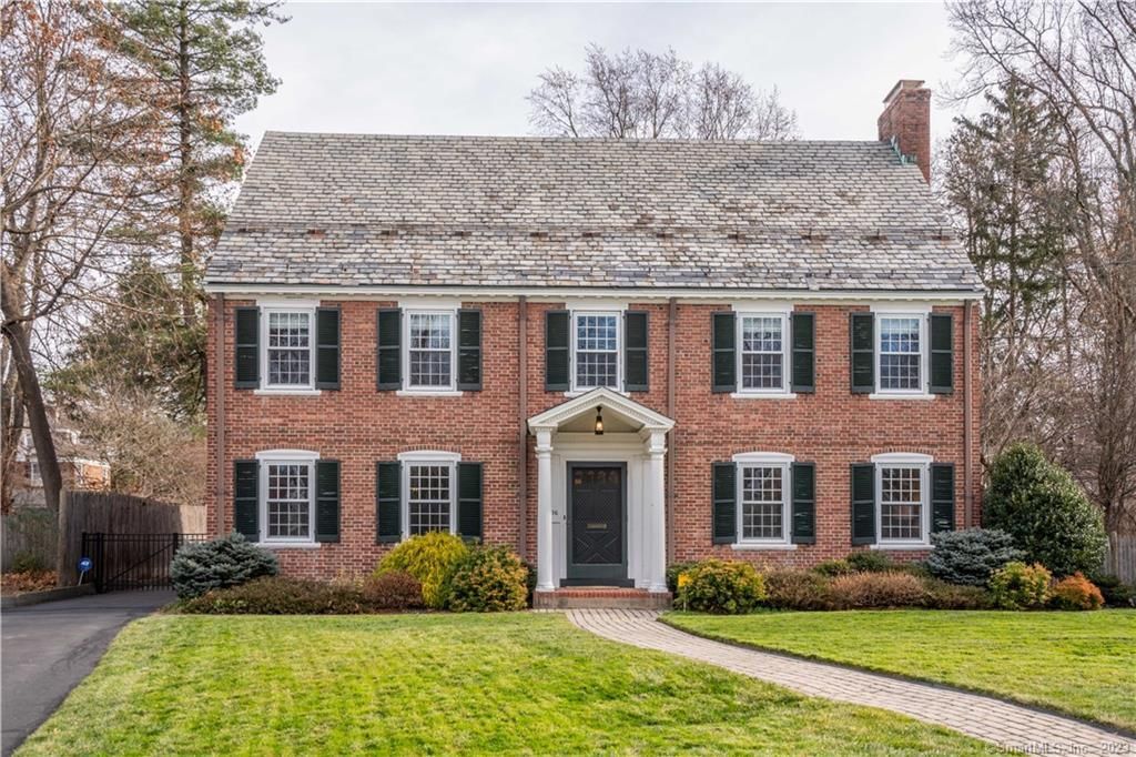 16 Chelsea Lane, West Hartford, CT 06119 - See Est. Value, Schools & More