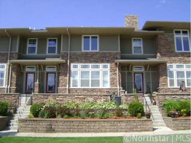 10740 Town Square Dr, Minneapolis, MN 55449 - See Est. Value, Schools ...