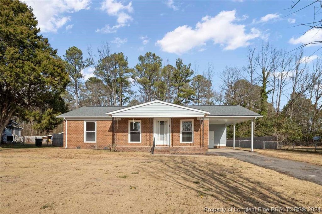 98 Lakeview Dr, Spring Lake, NC 28390 - See Est. Value, Schools & More