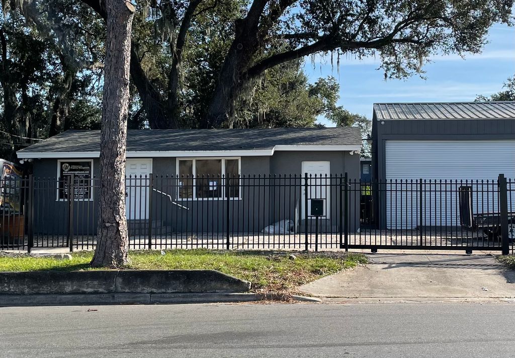 15 S Dollins Ave #B, Orlando, FL 32805 | Trulia