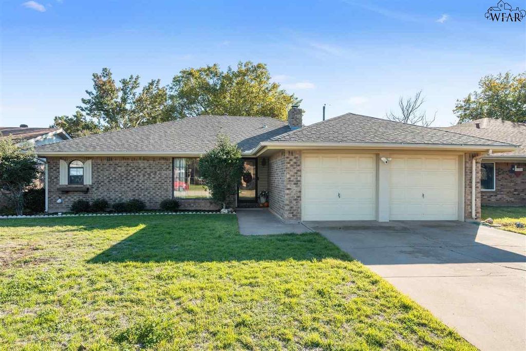 4919 Big Bend Dr, Wichita Falls, TX 76310 | MLS# 171271 | Trulia