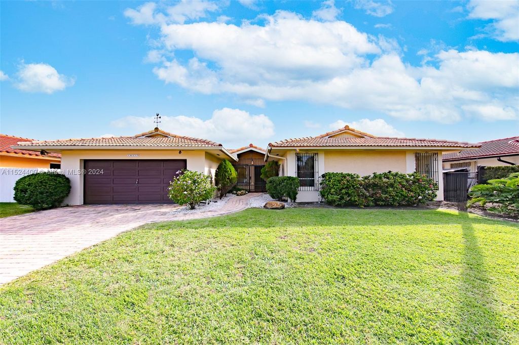 10448 SW 23rd St, Miami, FL 33165 - See Est. Value, Schools & More