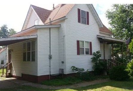 101 S 6th St, New Douglas, IL 62074 - See Est. Value, Schools & More