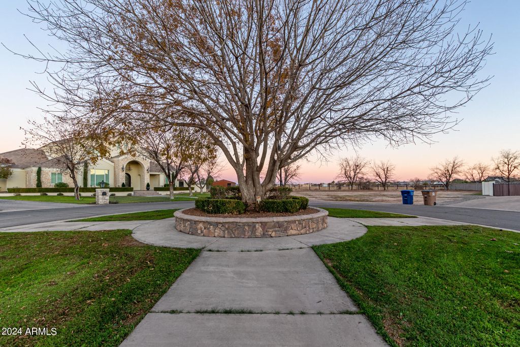 20587 E Via De Palmas #12, Queen Creek, AZ 85142 - See Est. Value ...