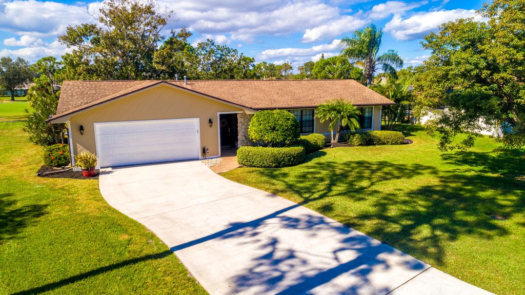 712 Wing Foot Ln, Melbourne, FL 32940 - See Est. Value, Schools & More