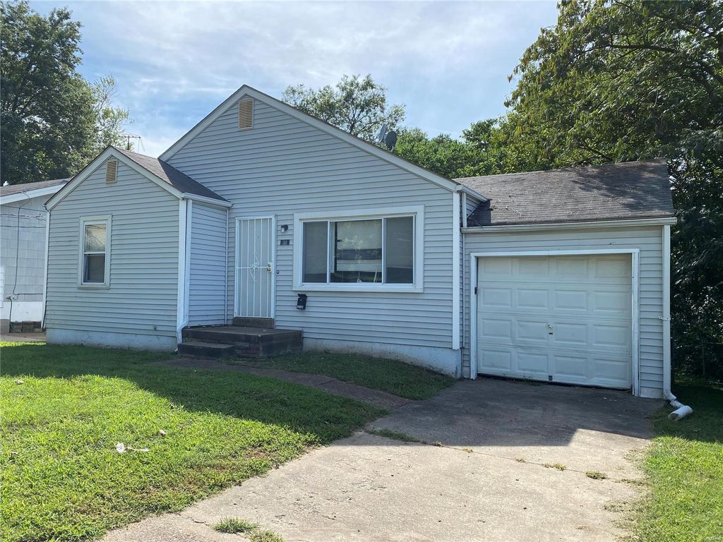 6349 Garfield Ave, Saint Louis, MO 63134 | Trulia