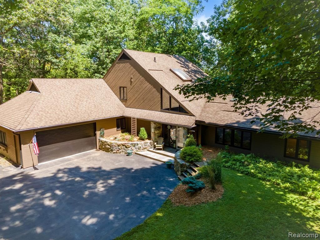 1375 Dutton Rd, Rochester Hills, MI 48306 - See Estimated Value