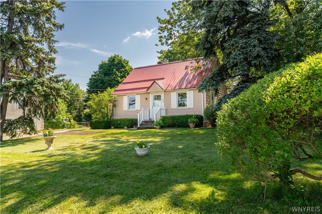 909 Beach Rd, Cheektowaga, NY 14225 - See Est. Value, Schools & More