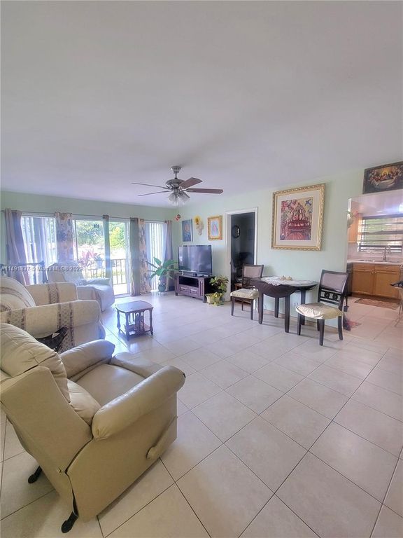 7523 W Sunrise Blvd #C2, Plantation, FL 33313 | Trulia