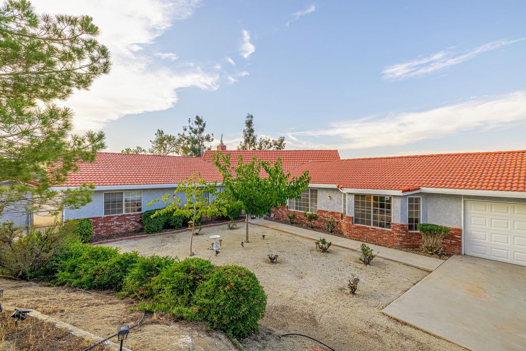 30851 165th St E, Llano, CA 93544 | Trulia