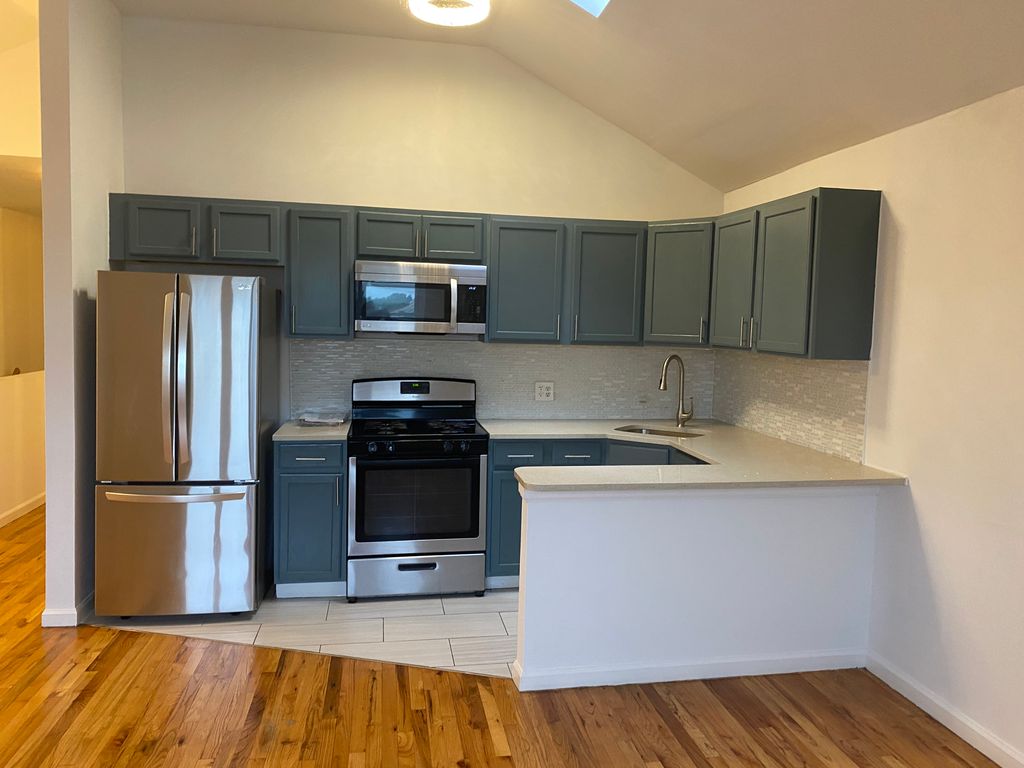 259 Hosmer Ave #3, Bronx, NY 10465 - See Est. Value, Schools & More