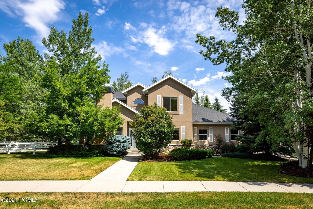1639 W Fort Rd, Park City, UT 84098 - See Est. Value, Schools & More