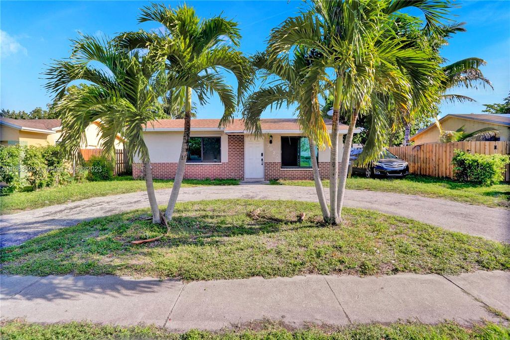 7527 Kimberly Blvd, North Lauderdale, FL 33068 | Trulia