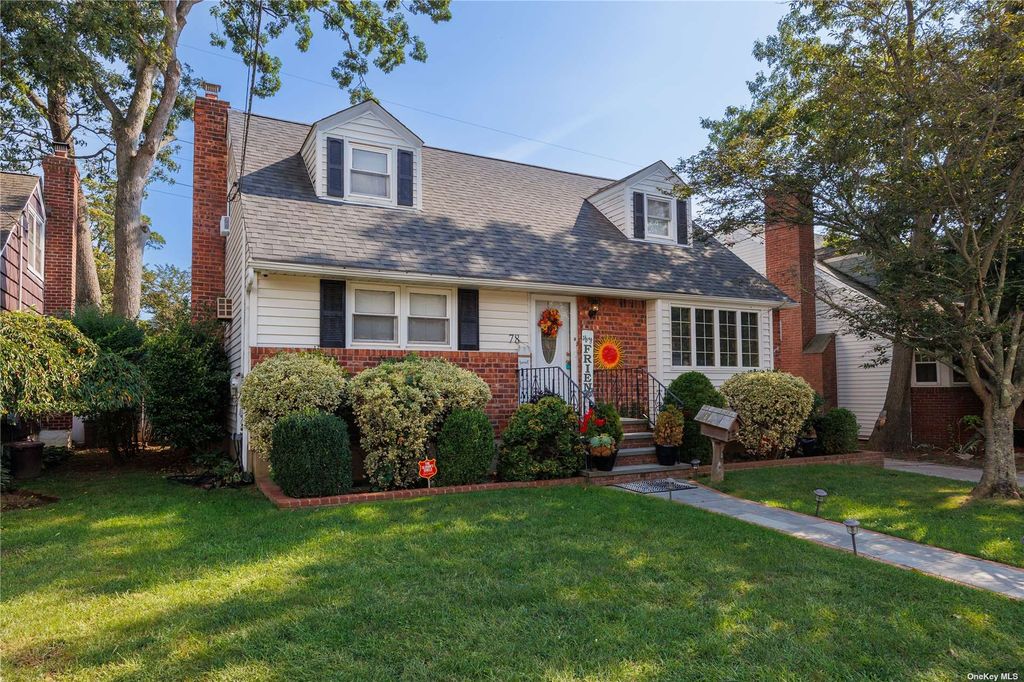 78 Broadway, Malverne, NY 11565 | Trulia