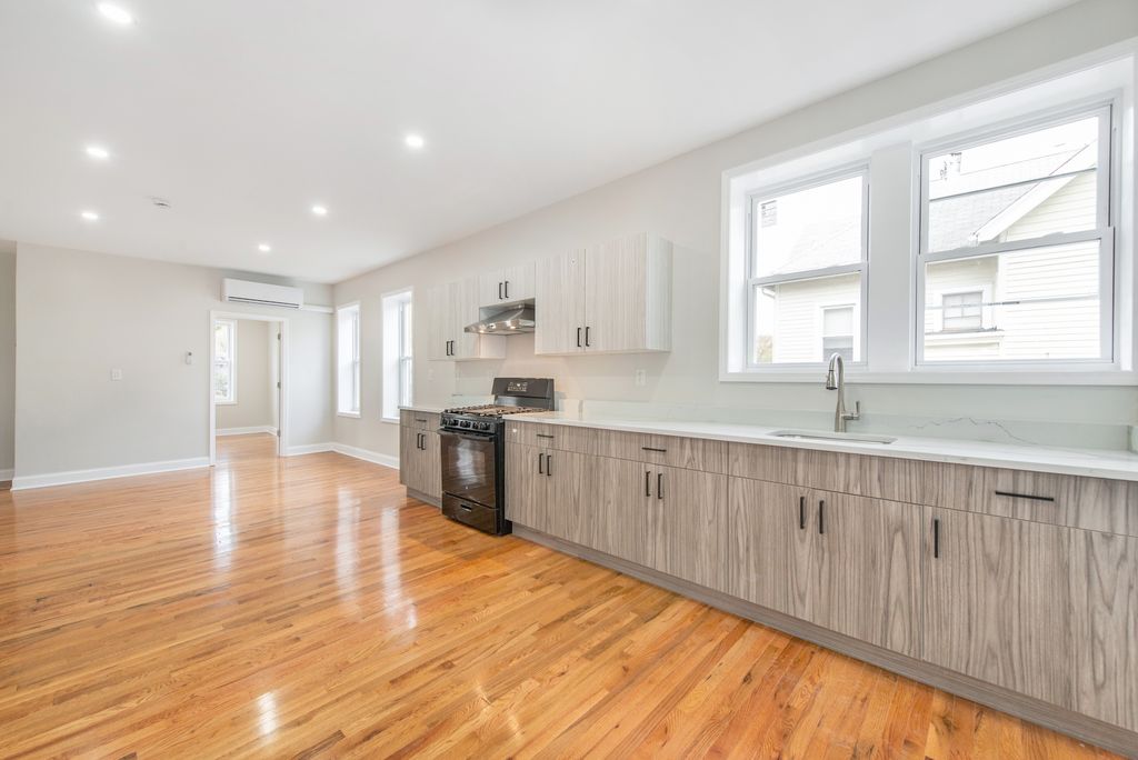 129 Maple Ave #6, Montclair, NJ 07042 - See Est. Value, Schools & More