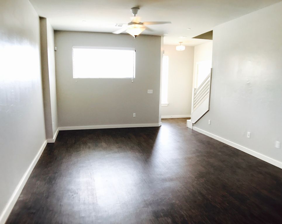 9301 N Countyline Rd, Yukon, OK 73099 - See Est. Value, Schools & More