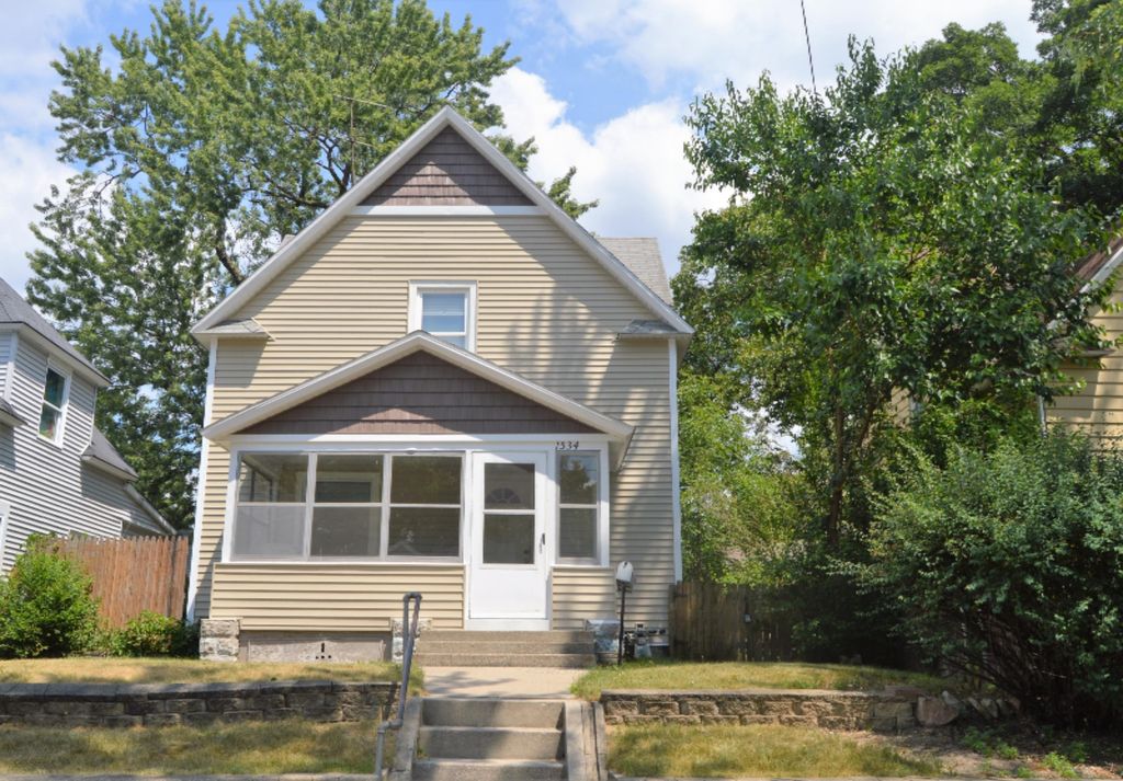 1534 North Ave NE, Grand Rapids, MI 49505 - See Est. Value, Schools & More