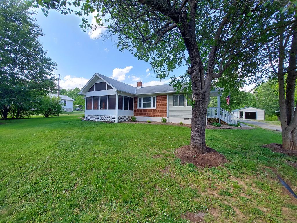 10431 Stewartsville Rd, Vinton, VA 24179 | Trulia