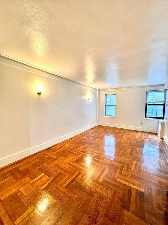 4755 White Plains Rd #4D, Bronx, NY 10470 - See Est. Value, Schools & More