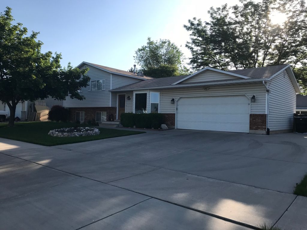 463 S 1390 W, Provo, UT 84601 - See Est. Value, Schools & More