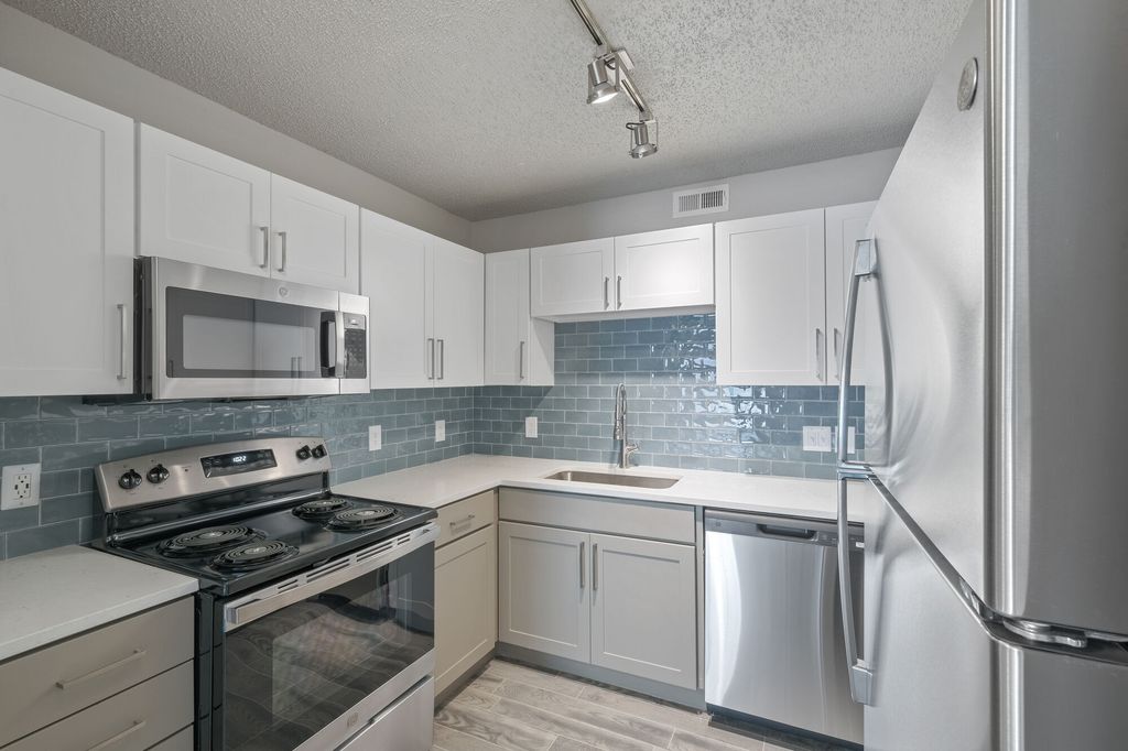 2025 Timber Oaks Ln #7604P, Charlotte, NC 28212 - See Est. Value ...