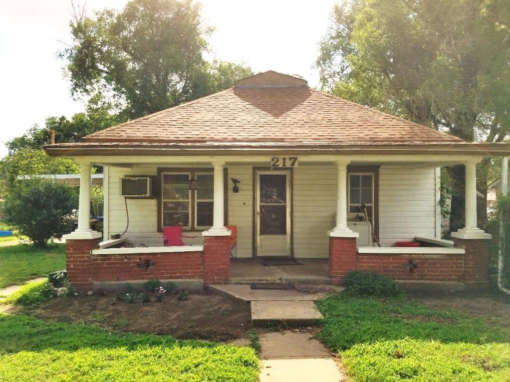 217 N Main St, Argonia, KS 67004 | Trulia