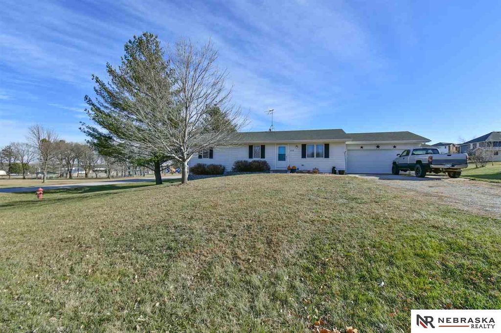 610 5th St, Adams, NE 68301 | Trulia
