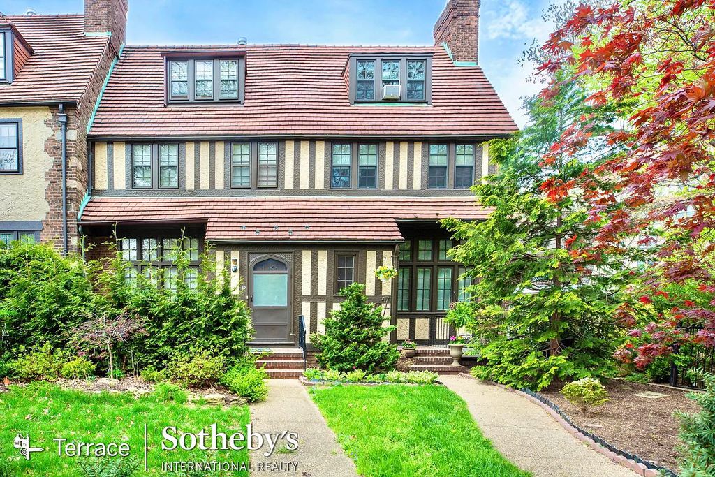47 Continental Ave, Forest Hills Gardens, NY 11375 - See Est. Value ...