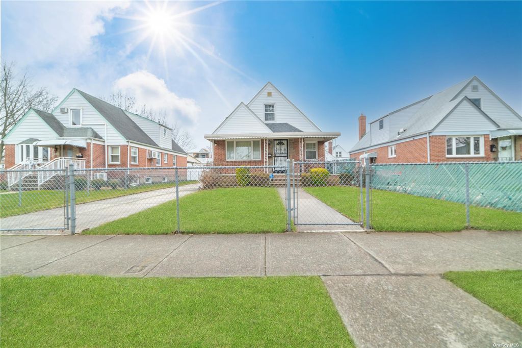 78-54 268th Street, Glen Oaks, NY 11004 | MLS# 3526719 | Trulia