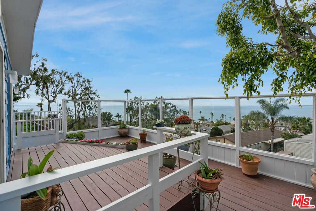 4 Kiki Pl, Pacific Palisades, CA 90272 | MLS# 24-365959 | Trulia