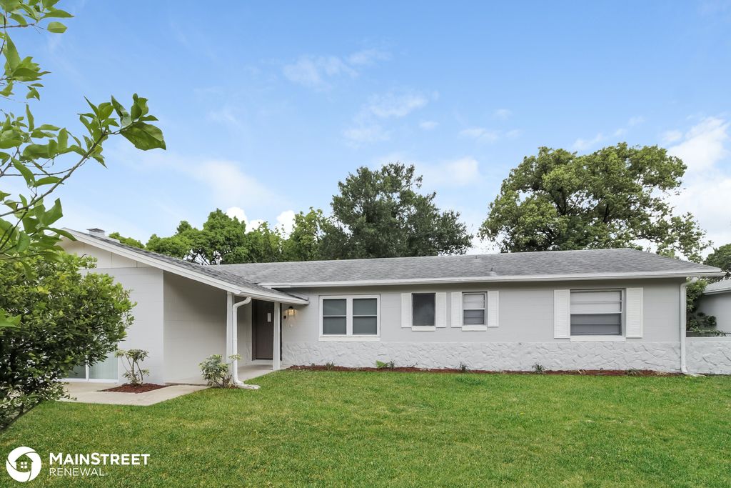 890 Seminole Ave, Longwood, FL 32750 - See Est. Value, Schools & More