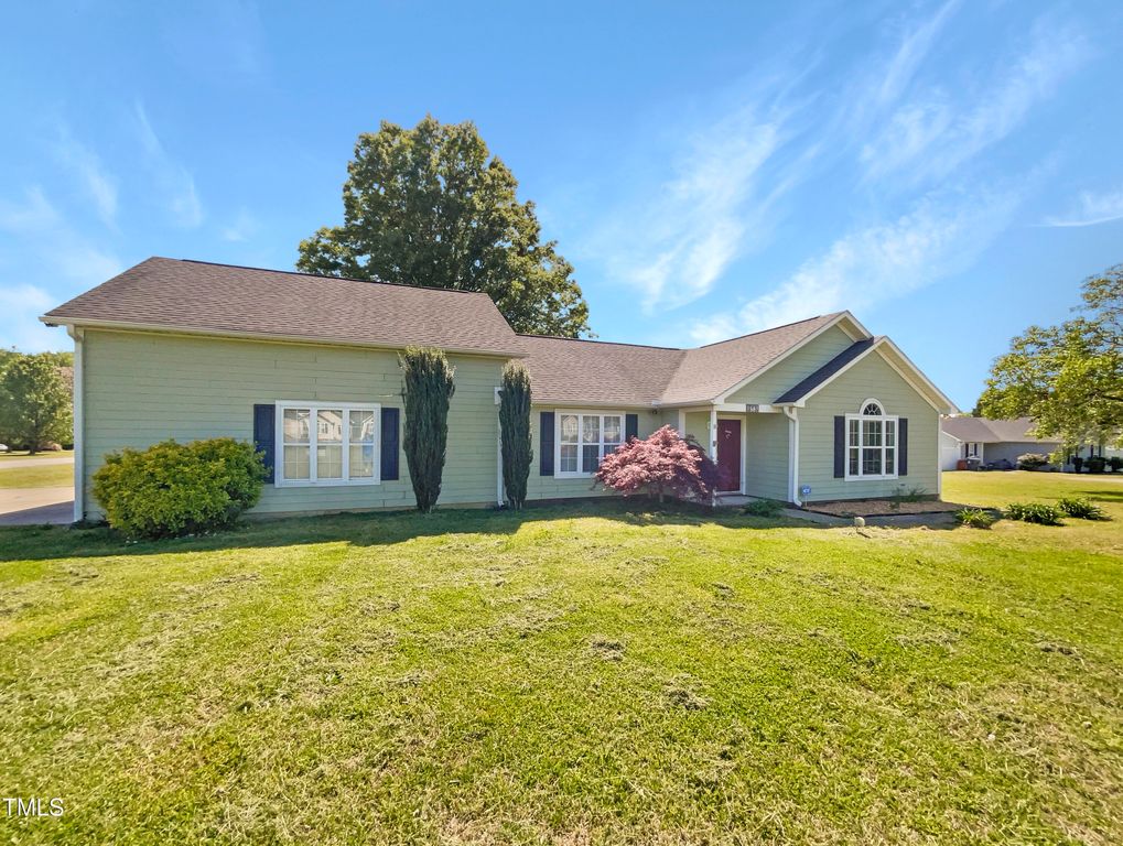 1661 Lee Rd, Clayton, NC 27520 - See Est. Value, Schools & More