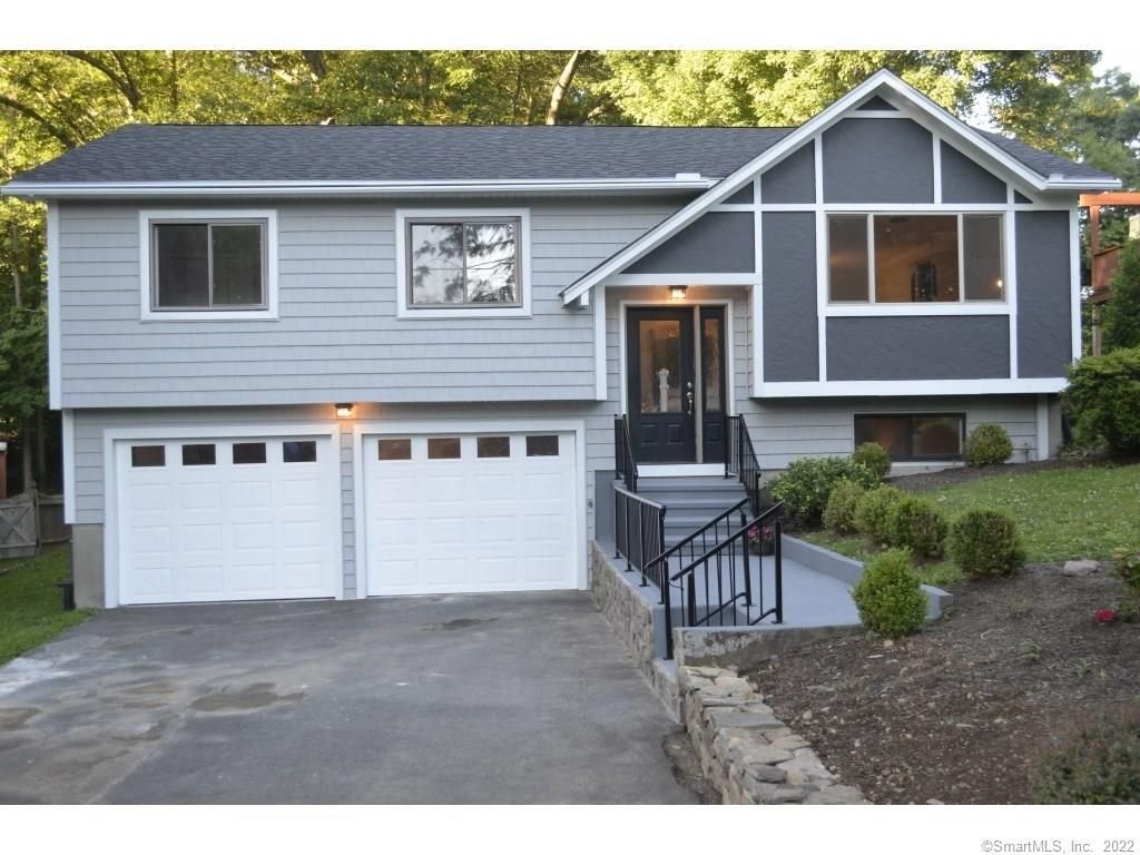 106 Ten Coat Lane, Shelton, CT 06484 - See Est. Value, Schools & More