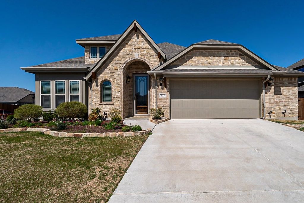 533 Lily St, Crowley, TX 76036 | Trulia