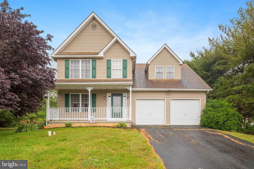 102 Sebastian Dr, Oxford, PA 19363 - See Est. Value, Schools & More