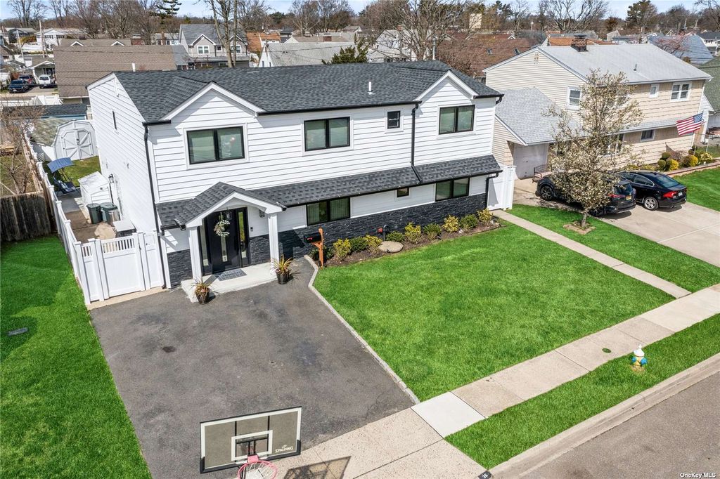 36 Falcon Lane, Levittown, NY 11756 | MLS# 3543703 | Trulia