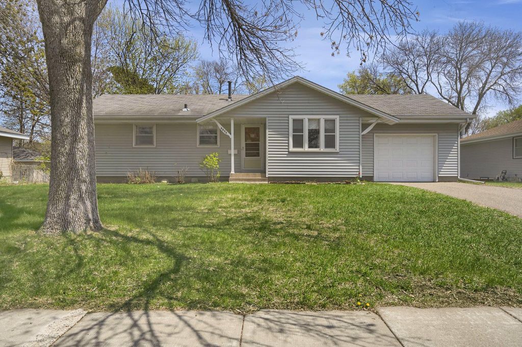 6836 Dupont Ave N, Brooklyn Center, MN 55430 - See Est. Value, Schools ...